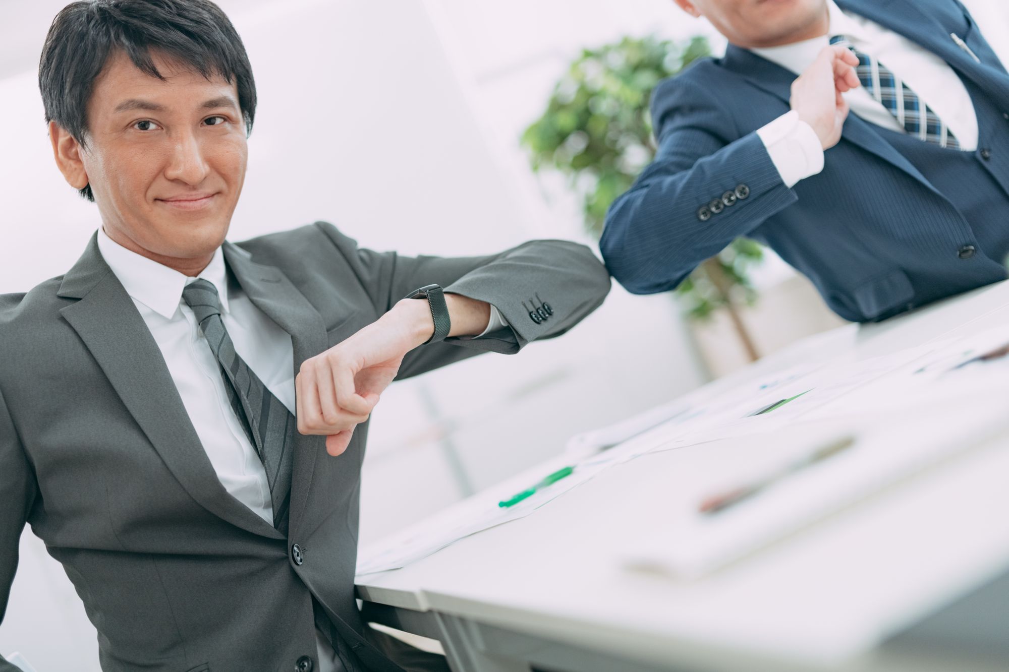 ビジネス用語の「ヘッズアップ」という言葉の意味とは？ | IT資格マニアのエンジニア技術ブログ×英語